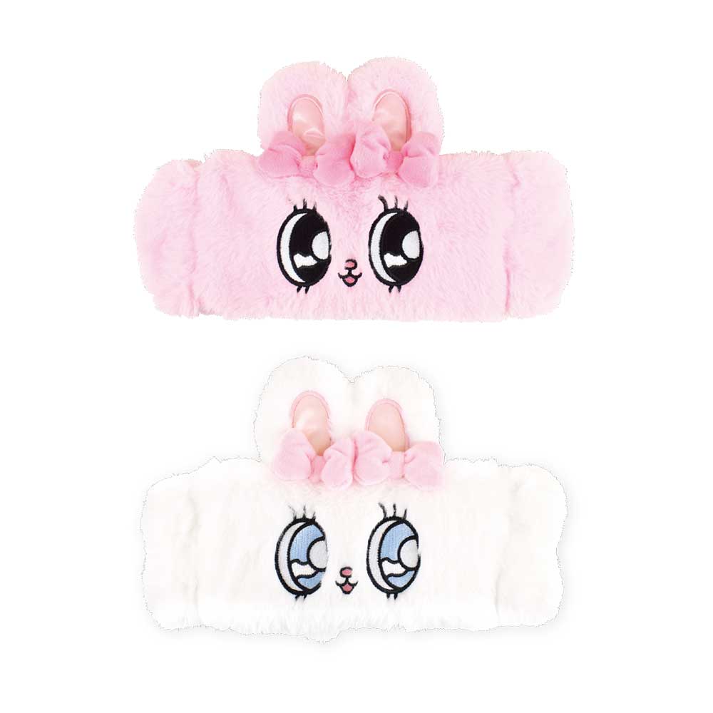 ESTHER BUNNY/エスターバニー デザインのヘアバンドです。 キャラクターがかわいくデザインされているので、外出時にも使用できるおしゃれなグッズです。 ふわふわで付け心地がいい。 洗顔・メイク・お風呂上りなど身だしなみを整える時にも...