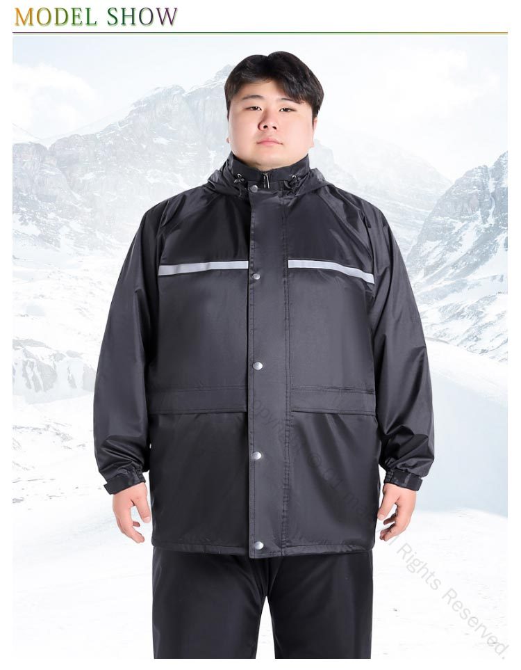 大きいサイズレインウェア上下セットです。透明バイザー付きで視界良好。前後とも安全反射テープ付き。防水力高め、丈夫で破れにくいレインウェアです。ズボンの腰部分はゴム入りですから、服の上からはいても動きやすく、通勤・通学・自転車・バイクなどの日...