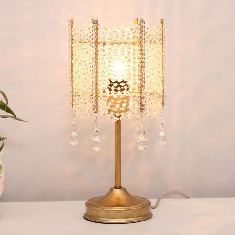 【商品仕様】■個口数：1 （〜40Wまで対応）■E26 ，LED電球使用■使用電球：1個（※電球は付属しておりません）■商品外寸：幅約18 ×高さ約39，(cm)※サイズの誤差は多少発生します。ご了承下さい。★購入後のキャンセルは、ご遠慮く...