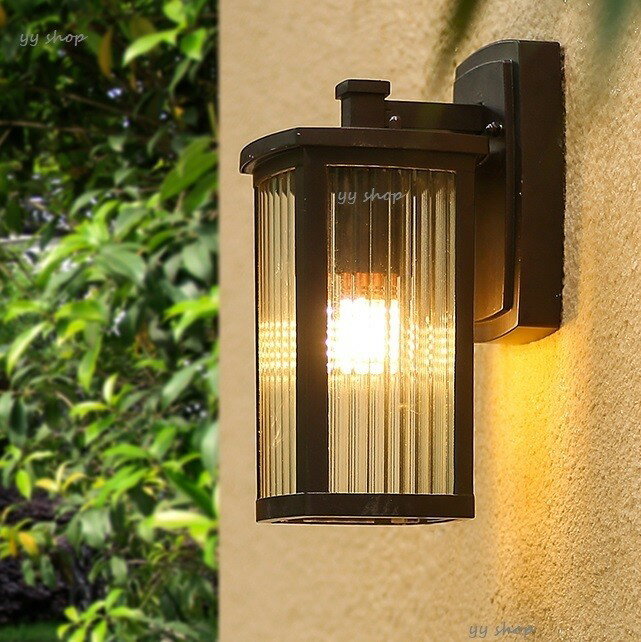 サイズ：幅16 x 高さ28 (cm）■E26白熱球、電球型蛍光灯、LED電球使用可能ワット数 ：電球×1個（※電球は付属しておりません）素材：樹脂、合金、鉄.........使用可能電球:LED電球、白熱球、電球型蛍光灯等◆取付工事は電気...
