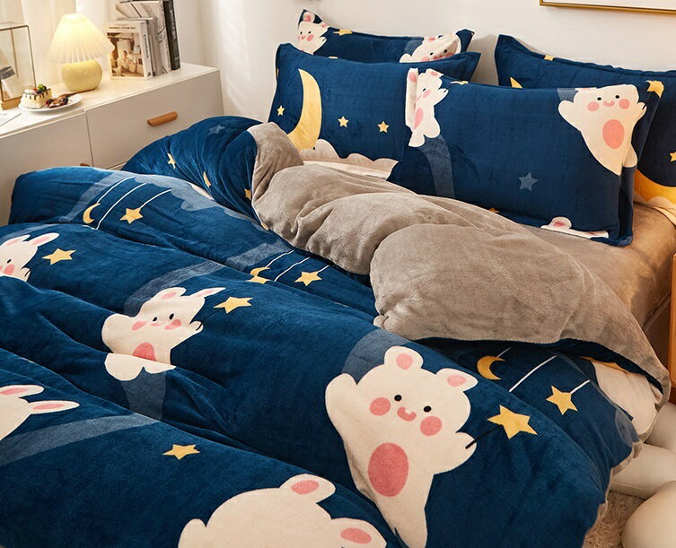 BS32冬用フランネル寝具 ワイドダブル ベッド用品4点セット ボックスシーツ 冬用フランネル寝具 A/BS32商品サイズ・組成について（カバー4点セット)【素材】ポリエステル 100％ベッドパッド1点 ：230 x 250（cm）掛布団カ...