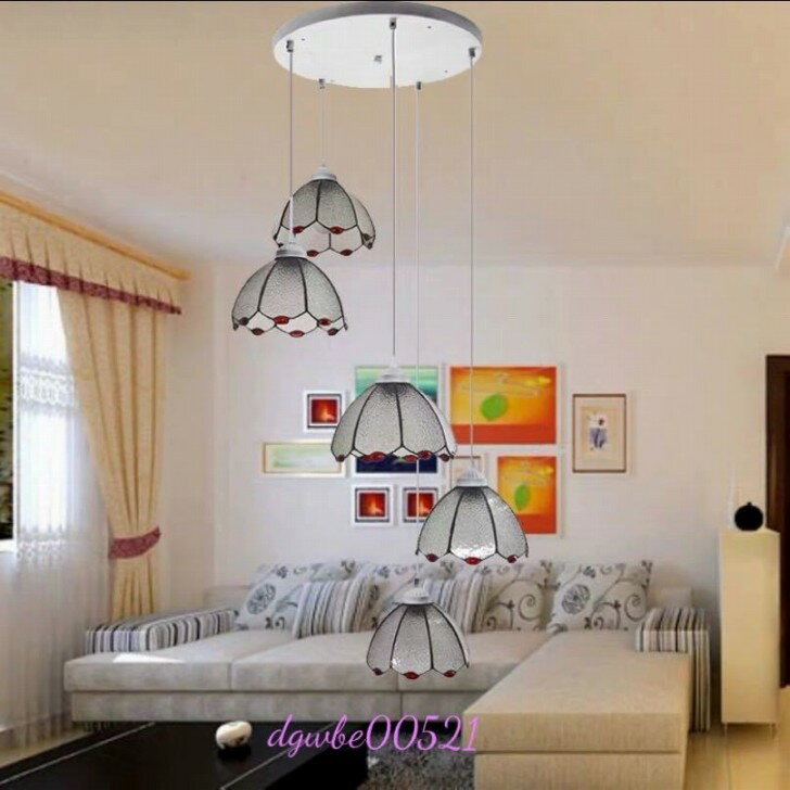 外寸サイズ：幅約40 x 高さ120（cm）ワット数 ：　電球40W×5個（E26）素材：ガラス、樹脂、合金、鉄★取付工事は電気工事士にご相談してください。★電球は付属いたしません。★製品のデザイン・仕様は改良の為、予告なく変更する場合がご...