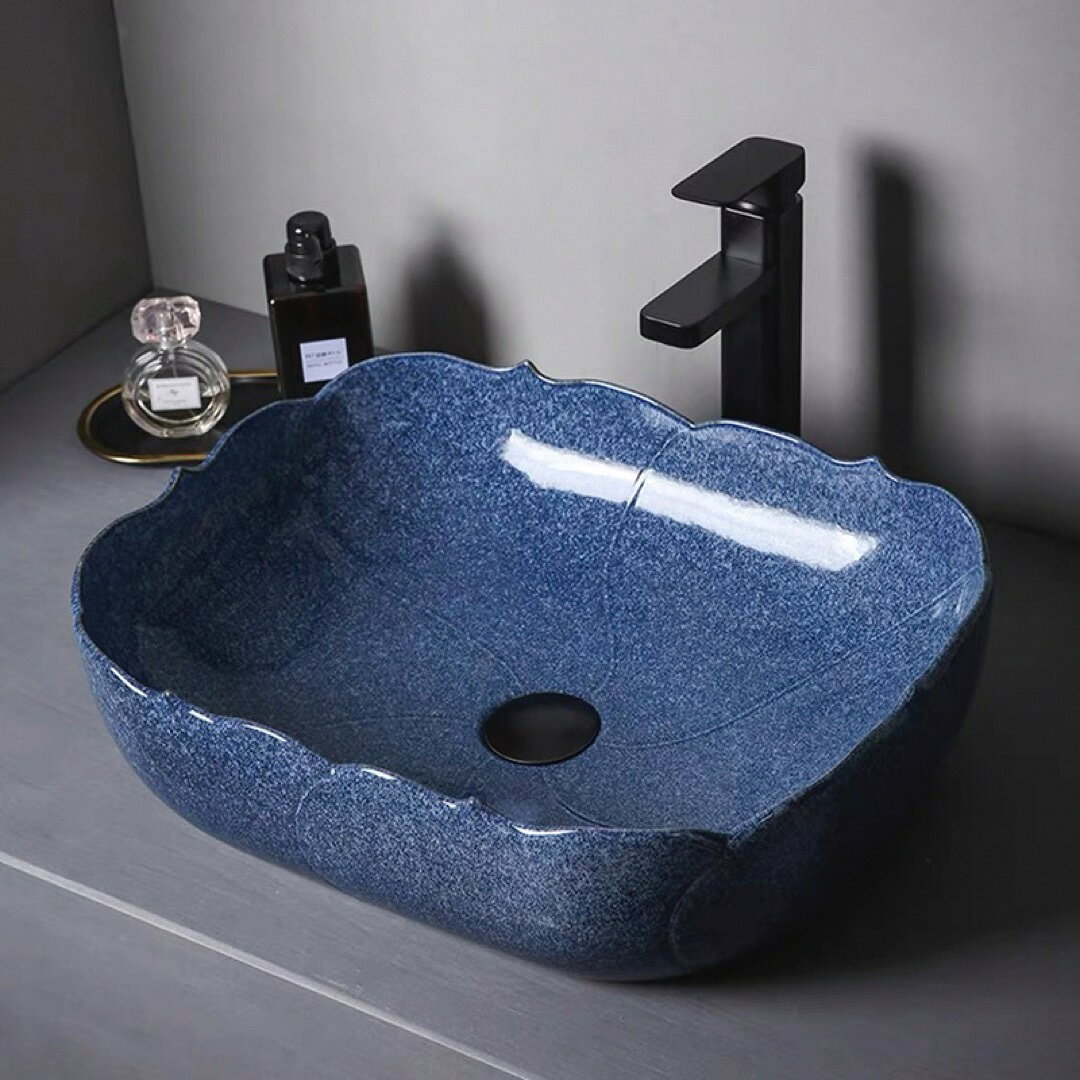 商品説明 状態：新品サイズ（cm）：幅：49奥行き：39高さ：14素材：陶器「洗面ボウルセット」洗面ボウルと混合水栓と排水金具この3つの商品を含めた洗面ボウルセットです。取付について：取付工事はお近くの工務店様にご相談してください＜&nbs...