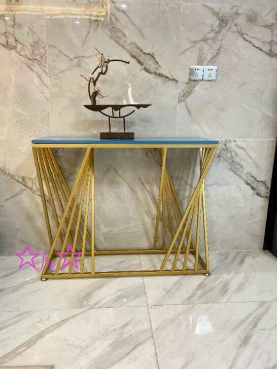 【商品仕様】本体寸法：幅100 x 奥行30 ×高さ80cm商品状態：新品カラー：写真通り材質：中質繊維板、ラッカー塗装 、天然木化粧合板、合金、他☆☆★★★★★★★★★★★★★☆☆◆お客様のご覧になっているモニター等により多少色が異なる場...