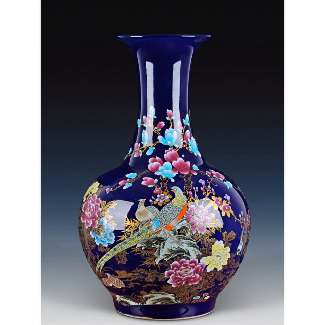 商品説明 外寸サイズ：幅37&nbsp;x&nbsp;高さ58&nbsp;(cm)口径20cm材質：陶磁器■景徳鎮とは中国の伝統ある陶磁器で、江西省北東部にある景徳鎮市の窯で製造されたもの。白磁にコバルトで絵付けを施した「青花磁器」がよく見...