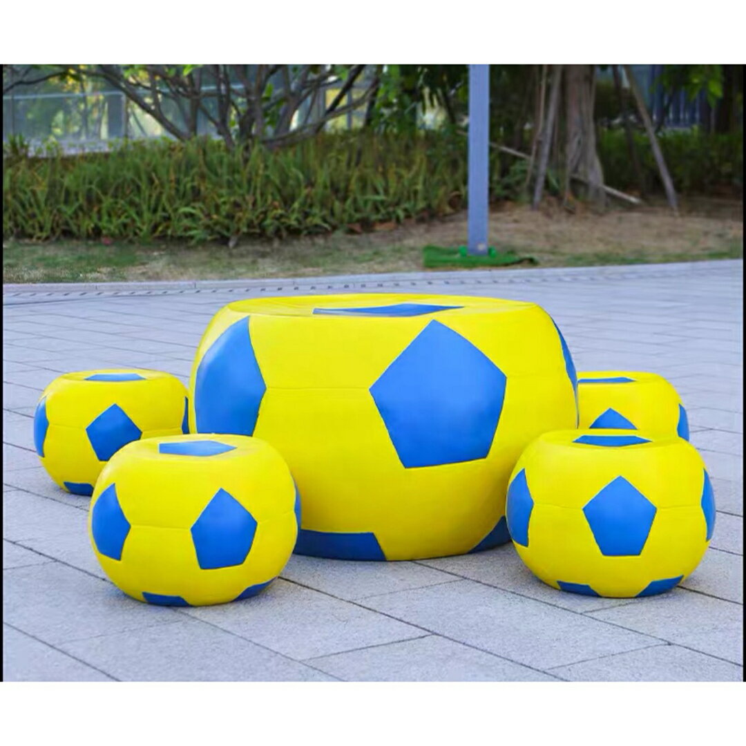 商品説明 素材：グラスファイバー、その他サイズ：椅子：幅41&nbsp;x高さ30&nbsp;(cm)テーブル：幅88&nbsp;x高さ53(cm)☆☆★★★★★★★★★★★★★☆☆&nbsp;◆お客様のご覧になっているモニター等により多少...