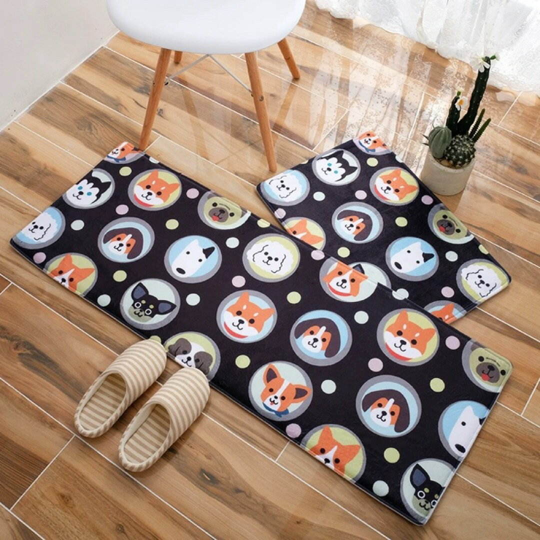 商品説明 サイズ：40x60（cm)厚さ：0.6cm素材表地：ポリエステル100％裏面：不織布(PVC点滑り止め)下記サイズもありますので、どうぞお問い合わせください。（60x90、50x80、45x120）☆発送の際、折り畳んでの発送とな...