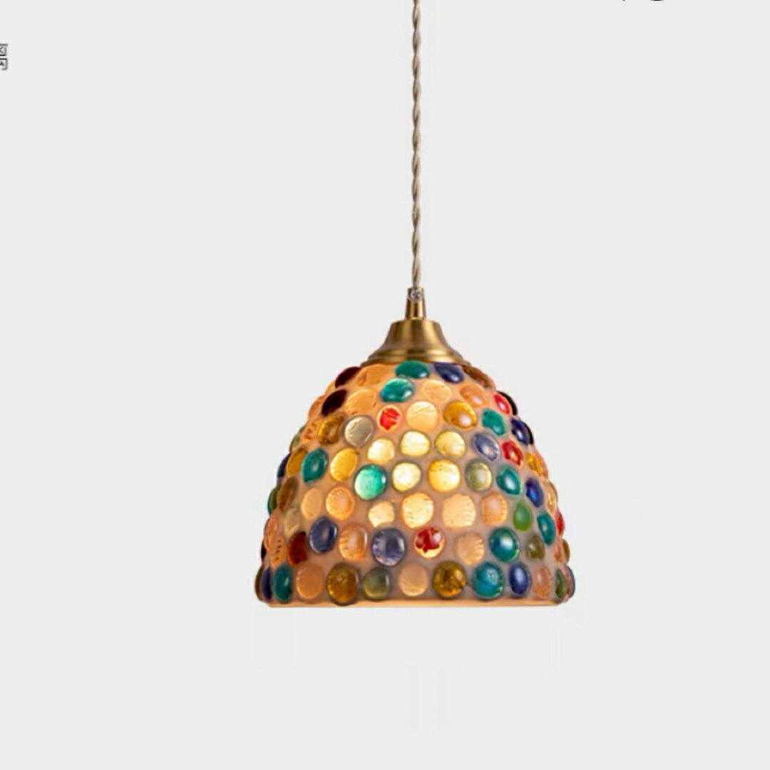 商品説明 サイズ&nbsp;：幅18&nbsp;x高さ18&nbsp;(cm)チェーン：150&nbsp;cmワット数&nbsp;：電球40W×1個（E26）素材：ガラス、貝、銅★取付方法：電源直結タイプです、裏側に電線の結線がございます。...