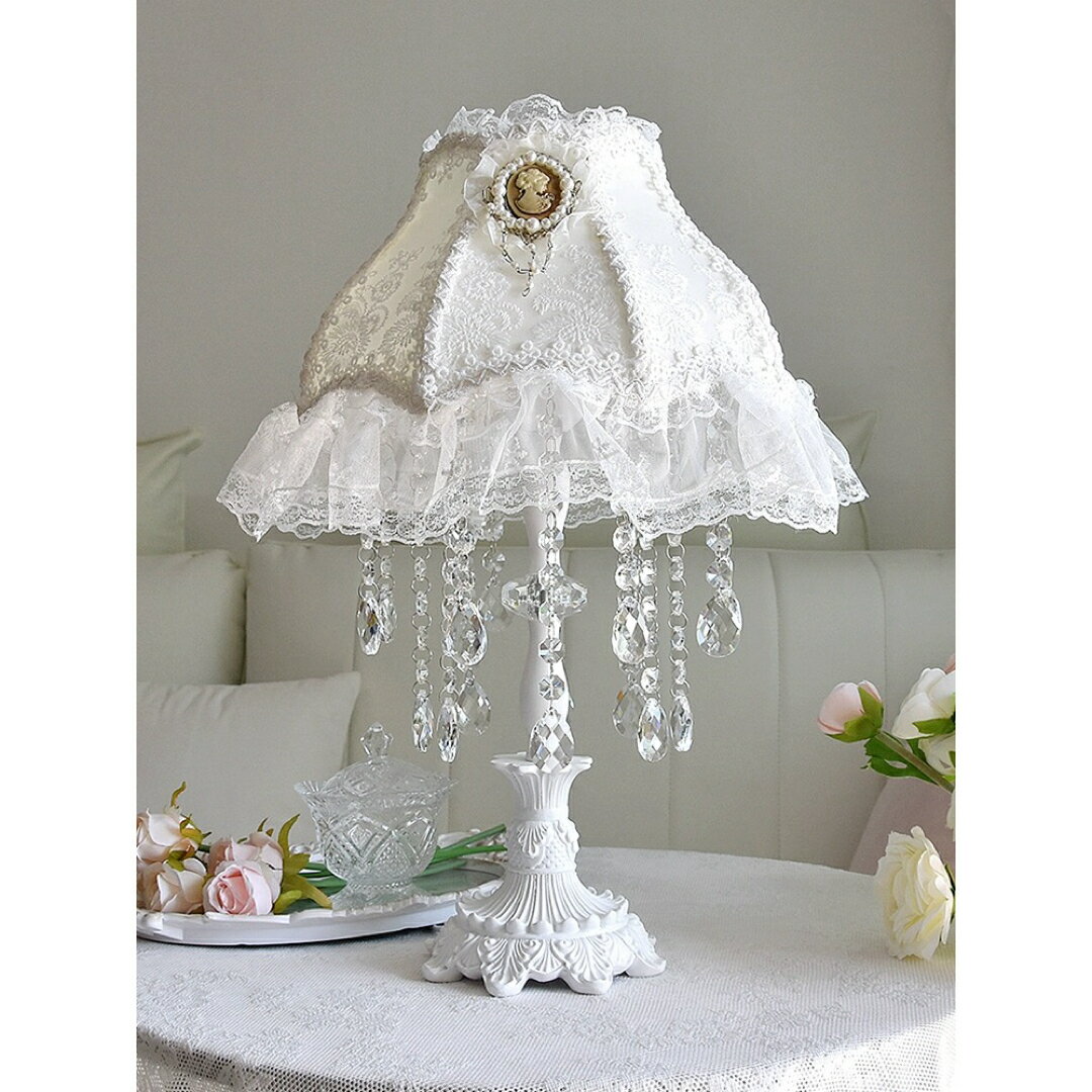 商品説明 【商品仕様】■個口数：1&nbsp;（〜40Wまで対応）■E26白熱球、電球型蛍光灯、LED電球使用可能■使用電球：1個（※電球は付属しておりません）■商品外寸：幅約33&nbsp;x高さ約49&nbsp;(cm)注意事項1丶ご利...