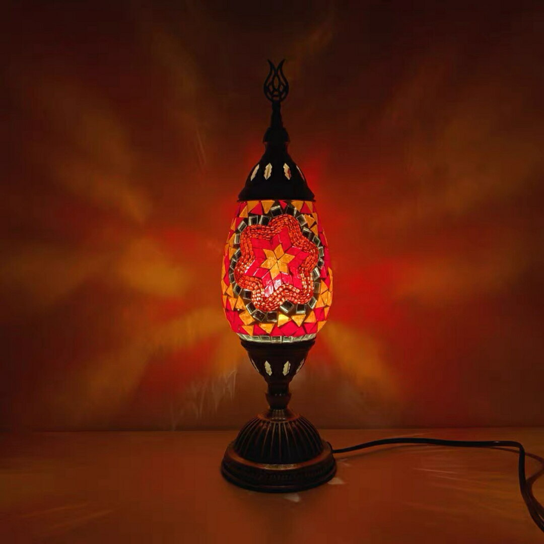 商品説明 材料:&nbsp;ガラス&nbsp;、鉄&nbsp;、メタル、ビーズ、他電球サイズ：E14白熱球、電球型蛍光灯、LED電球使用可能（電球は付属しておりません）サイズ:&nbsp;幅11x&nbsp;高さ40&nbsp;（cm&nb...