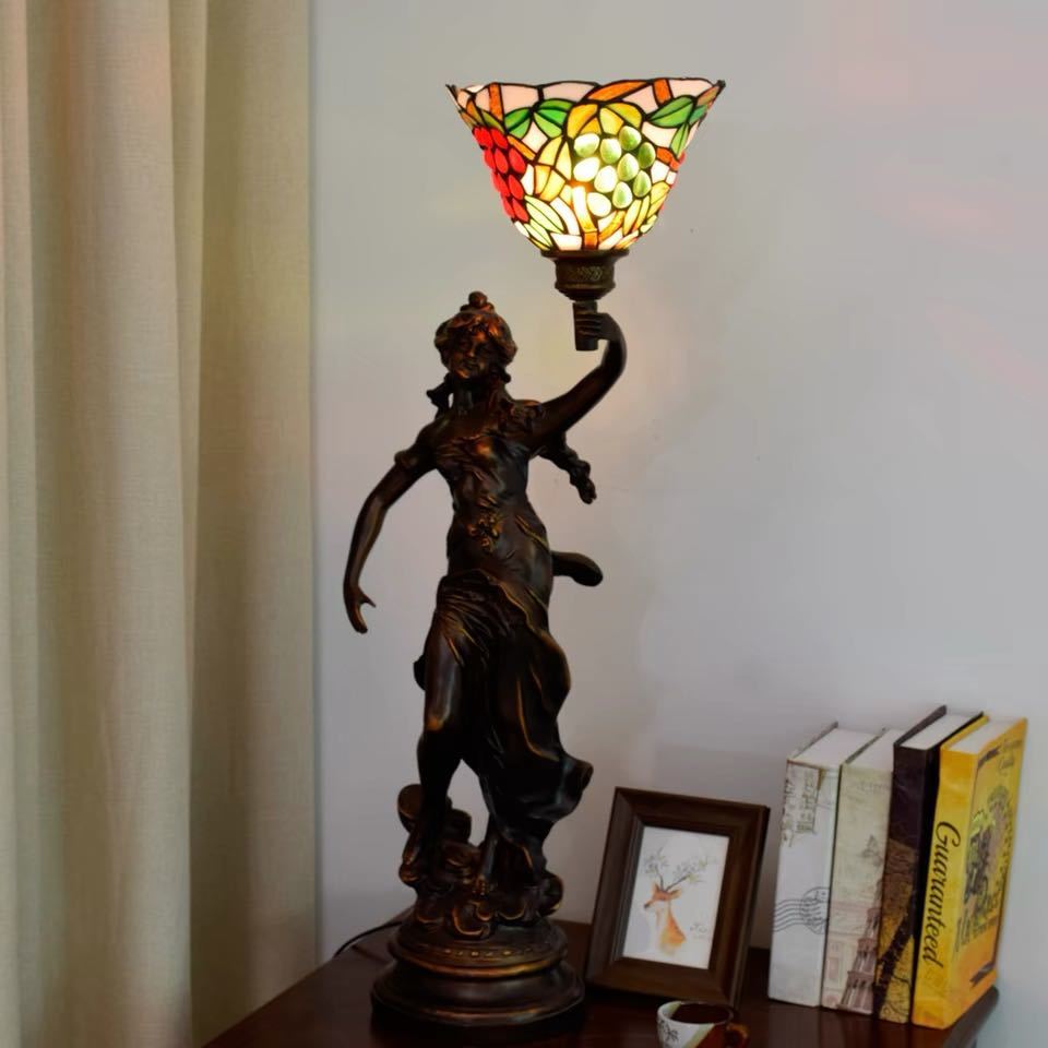 サイズ ：約 幅20 x 高さ79（cm）ワット数 ： 電球40W×1個（E26）素材：ガラス、樹脂、合金★電球は付属いたしません。★購入後のキャンセルは、ご遠慮ください。★検品のため開封してある場合があります。★複数ご注文の場合やお急ぎの...