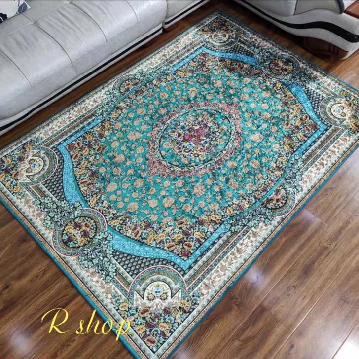サイズ：160x230（cm)厚さ：0.6cm素材表地：ポリエステル100％裏面：不織布(PVC点滑り止め)サイズオーダー可能です備考開封後は新品の為においのする場合がございます。こちらのにおいは、時間の経過により消えていきますのでご安心下...