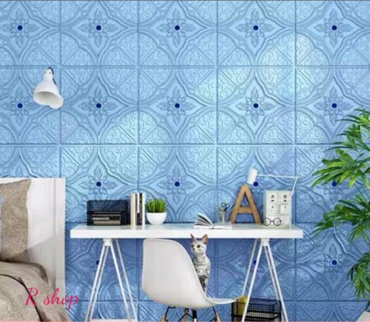 ◆状態：新品◆材質：XPEエコ フォーム◆50枚 70cm×70cm◆裏面に粘着性があり、はがすと、壁に貼ることができる3D壁紙◆防水 汚い防止 カビ防止◆貼り付け方は簡単。各場所に適用！◆手作業での採寸の為、若干誤差がある場合があります。...