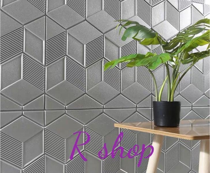 ◆厚さ：0.7cm◆状態：新品◆材質：XPEエコ フォーム◆50枚 70cm×70cm◆裏面に粘着性があり、はがすと、壁に貼ることができる3D壁紙◆防水 汚い防止 カビ防止◆貼り付け方は簡単。各場所に適用！◆手作業での採寸の為、若干誤差があ...
