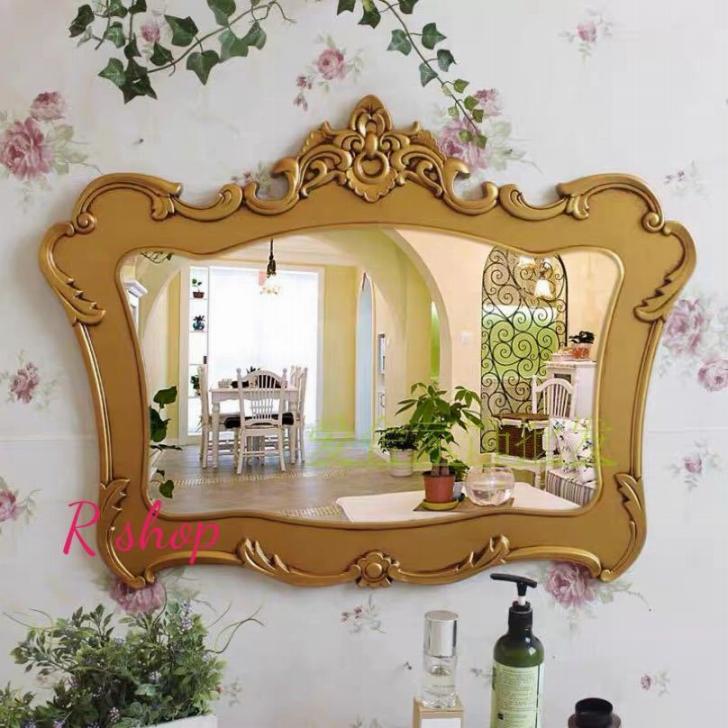 外寸サイズ(cm) ： 幅79 x 高さ59 (cm）材質 ： ミラー、樹脂、木、他★複数ご注文の場合やお急ぎの場合は必ず事前に納期のお質問をお願いいたします。☆☆★★★★★★★★★★★★★☆☆注意事項1、こちらの商品は海外製の新品です。撮...