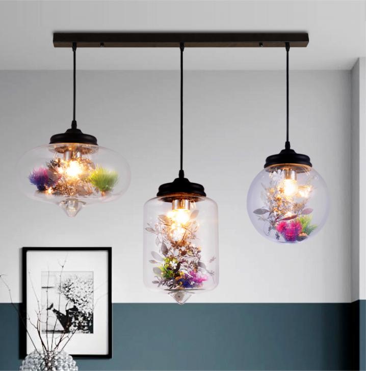 【商品仕様】■個口数：1（〜60Wまで対応）■E26白熱球、電球型蛍光灯、LED電球使用可能■使用電球：3個（※電球は付属しておりません）本体サイズ：横約80x高さ約100(cm）部品材質：金属、合金、樹脂..........＜★取付工事は...