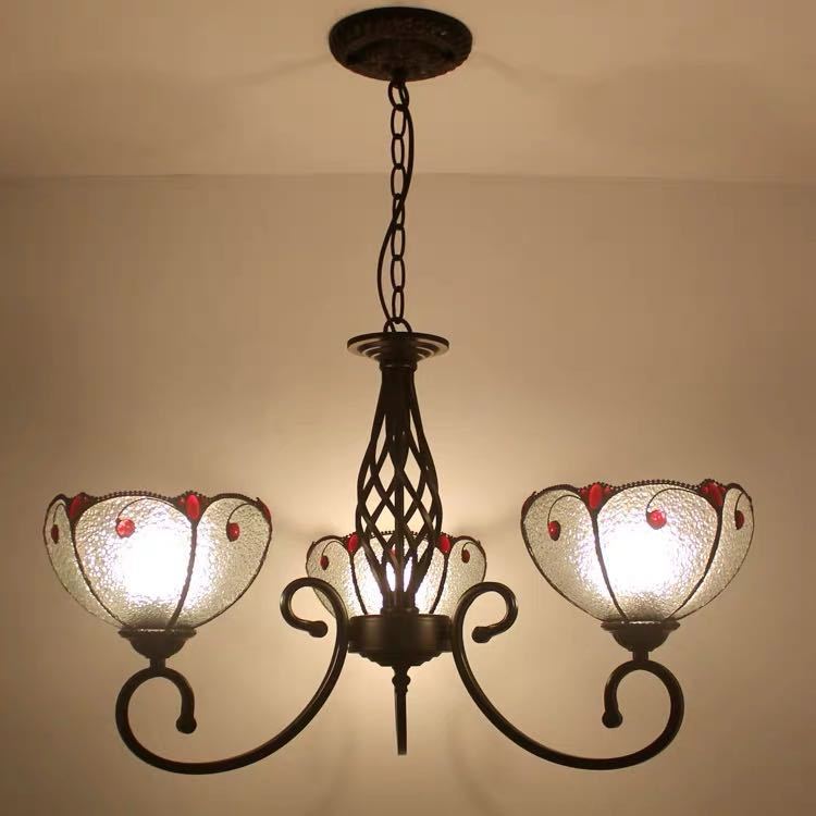 サイズ：幅62 x 高さ73（cm)ワット数 ：電球40W×3個（E26）素材：ガラス、樹脂、合金、鉄☆☆★★★★★★★★★★★★★☆☆◆取付工事は電気工事士にご相談してください。◆お客様のご覧になっているモニター等により多少色が異なる場合...