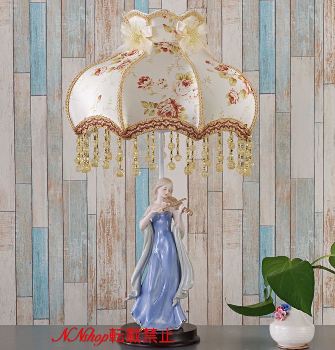 【商品仕様】■個口数：1 （〜40Wまで対応）■E26白熱球、電球型蛍光灯、LED電球使用可能■使用電球：1個（※電球は付属しておりません）■商品外寸：幅約33 ×高さ約67 (cm)※サイズの誤差は多少発生します。ご了承下さい。★購入後の...