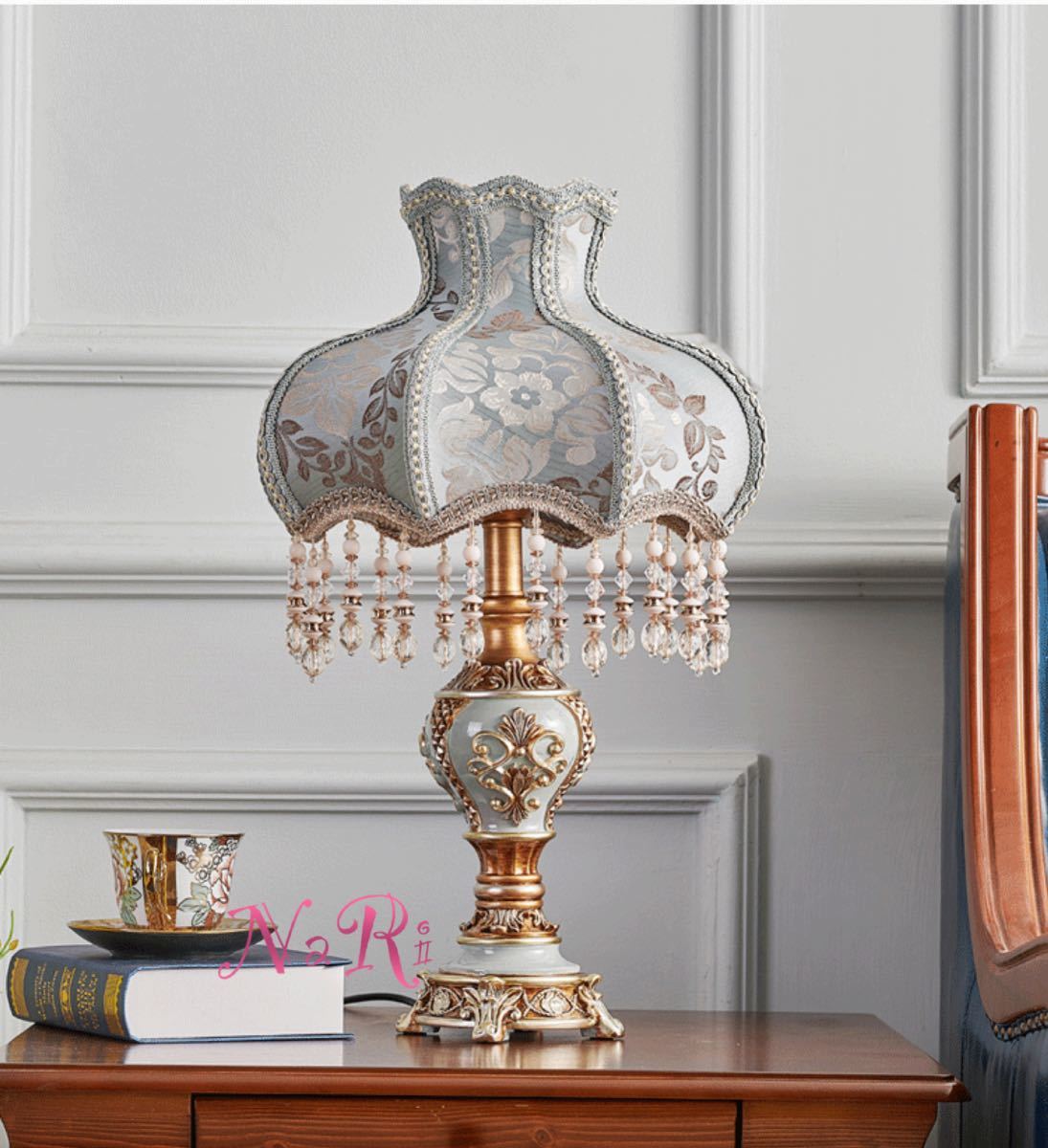 【商品仕様】■個口数：1 （〜40Wまで対応）■E26白熱球、電球型蛍光灯、LED電球使用可能■使用電球：1個（※電球は付属しておりません）■商品外寸：幅約36 ×高さ約56 (cm)※サイズの誤差は多少発生します。ご了承下さい。★購入後の...