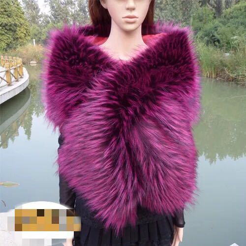 カラー：画像の通り素材：素材：フェイクファー 、ポリエステル100％サイズ:165x32《商品により多少の誤差があります。ご承知ください。》〓注意事項〓※イメージ違いやサイズ違い(大きかった、小さかった)を理由とする交換・返品はお受けできま...