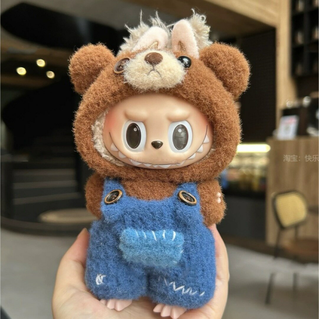 商品説明 POPMARTポップマートLABUBUラブブ商品は着替えのみ、labubu本体を付いてないです。ぬいぐるみは付属しておりません。セット内容1、頭飾り2、衣装※丁寧にお作りしていますが、素人ハンドメイド品の為縫い目のズレ、歪み、よれ...