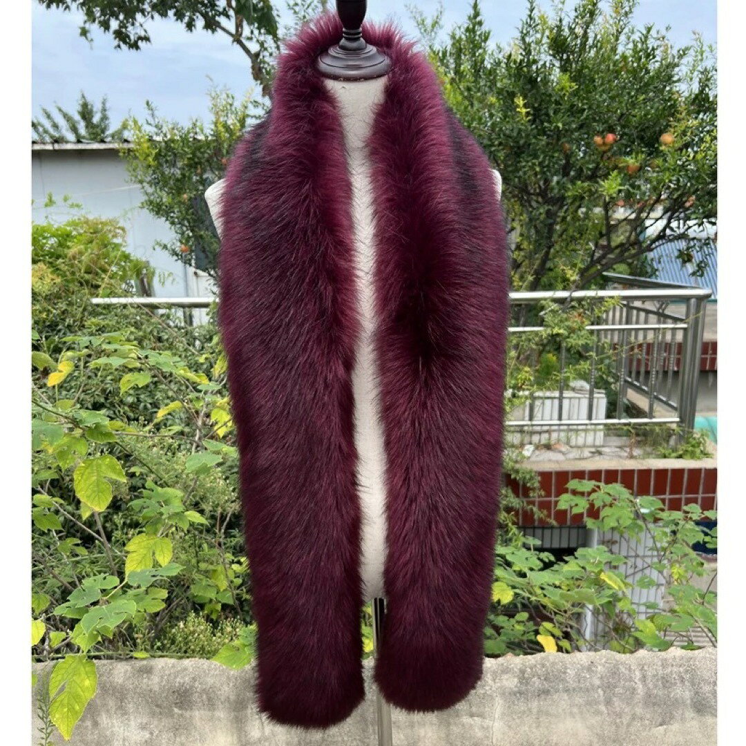 商品説明 素材：フェイクファーサイズ：長さ約180cm幅約15cm※平置き採寸のため、若干の誤差が生じる場合がございます。注意事項1丶ご利用のPC環境により、実際の商品と色が異なる場合がございます。予めご了承ください。2丶新品未使用品ですが...