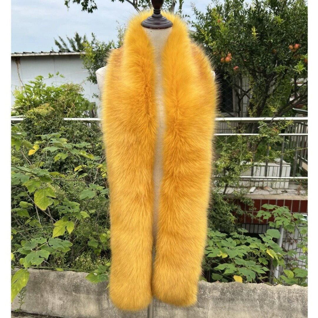 商品説明 素材：フェイクファーサイズ：長さ約180cm幅約15cm※平置き採寸のため、若干の誤差が生じる場合がございます。注意事項1丶ご利用のPC環境により、実際の商品と色が異なる場合がございます。予めご了承ください。2丶新品未使用品ですが...