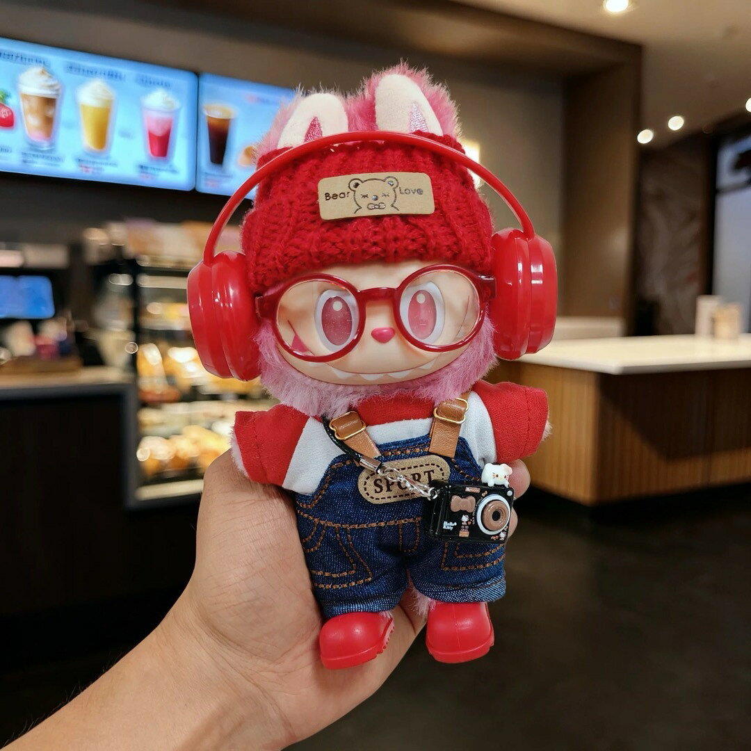 商品説明 POPMARTポップマートLABUBUラブブ商品は着替えのみ、labubu本体を付いてないです。ぬいぐるみは付属しておりません。セット内容（計6点）1.ニット帽2.赤縁メガネ3.ヘッドホン（レッド）4.バイカラーTシャツ5.デニム...