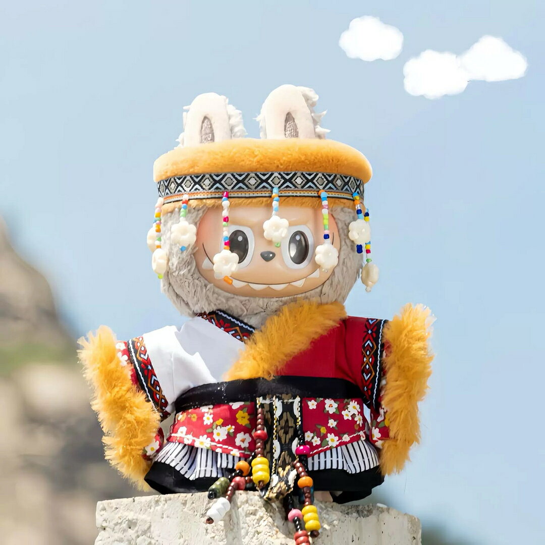商品説明 POPMARTポップマートLABUBUラブブ商品は着替えのみ、labubu本体を付いてないです。ぬいぐるみは付属しておりません。セット内容1、頭飾り2、衣装※丁寧にお作りしていますが、素人ハンドメイド品の為縫い目のズレ、歪み、よれ...
