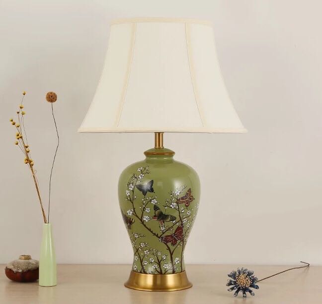 【商品仕様】■個口数：1 （〜40Wまで対応）■E26白熱球、電球型蛍光灯、LED電球使用可能■使用電球：1個（※電球は付属しておりません）石【商品サイズ（単位約mm）】■商品外寸：幅約38×高さ約62 (cm)※サイズの誤差は多少発生しま...