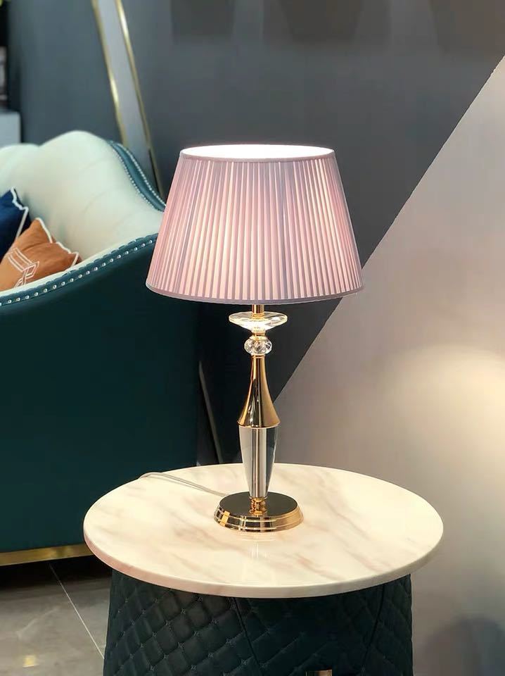 【商品仕様】■個口数：1 （〜40Wまで対応）■E26白熱球、電球型蛍光灯、LED電球使用可能■使用電球：1個（※電球は付属しておりません）■商品外寸：幅約34 x 高さ約59 (cm)※サイズの誤差は多少発生します。ご了承下さい。★購入後...