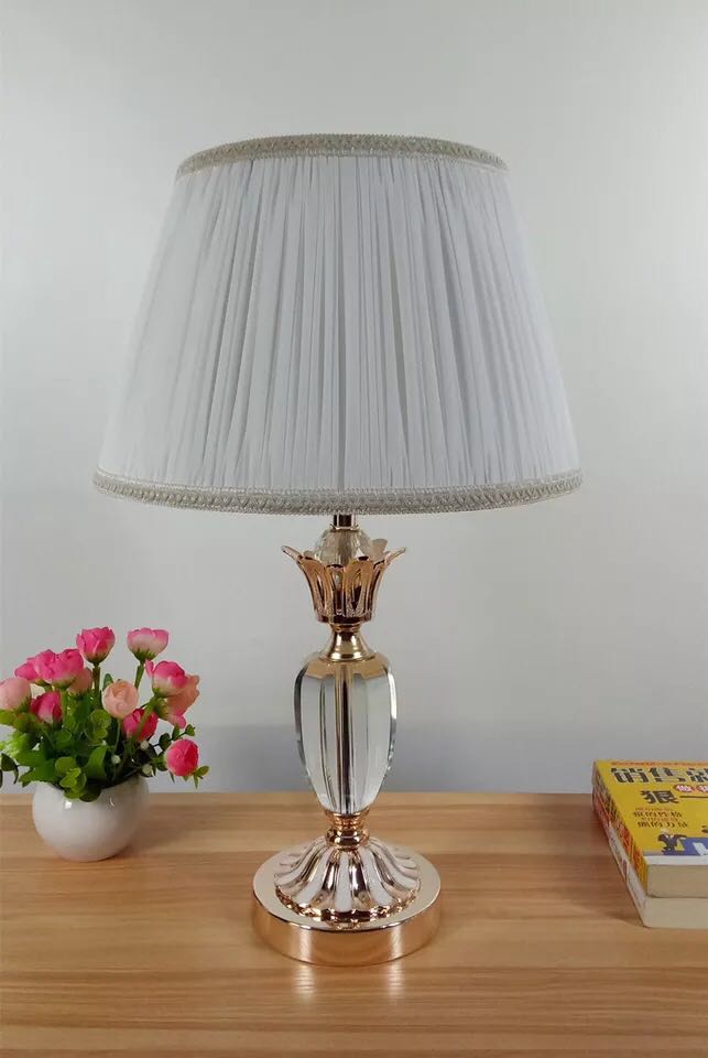 【商品仕様】■個口数：1 （〜40Wまで対応）■E26白熱球、電球型蛍光灯、LED電球使用可能■使用電球：1個（※電球は付属しておりません）石【商品サイズ（単位約mm）】■商品外寸：幅約33x 高さ約53 (cm)※サイズの誤差は多少発生し...