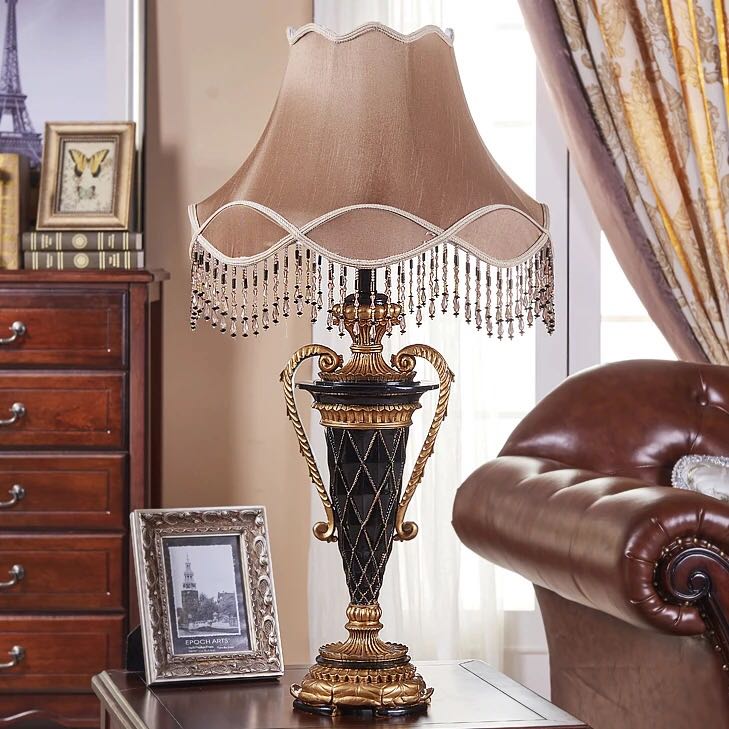 【商品仕様】■個口数：1 （〜40Wまで対応）■E26白熱球、電球型蛍光灯、LED電球使用可能■使用電球：1個（※電球は付属しておりません）【商品サイズ（単位約mm）】■商品外寸：幅約49×高さ約92(cm)※サイズの誤差は多少発生します。...
