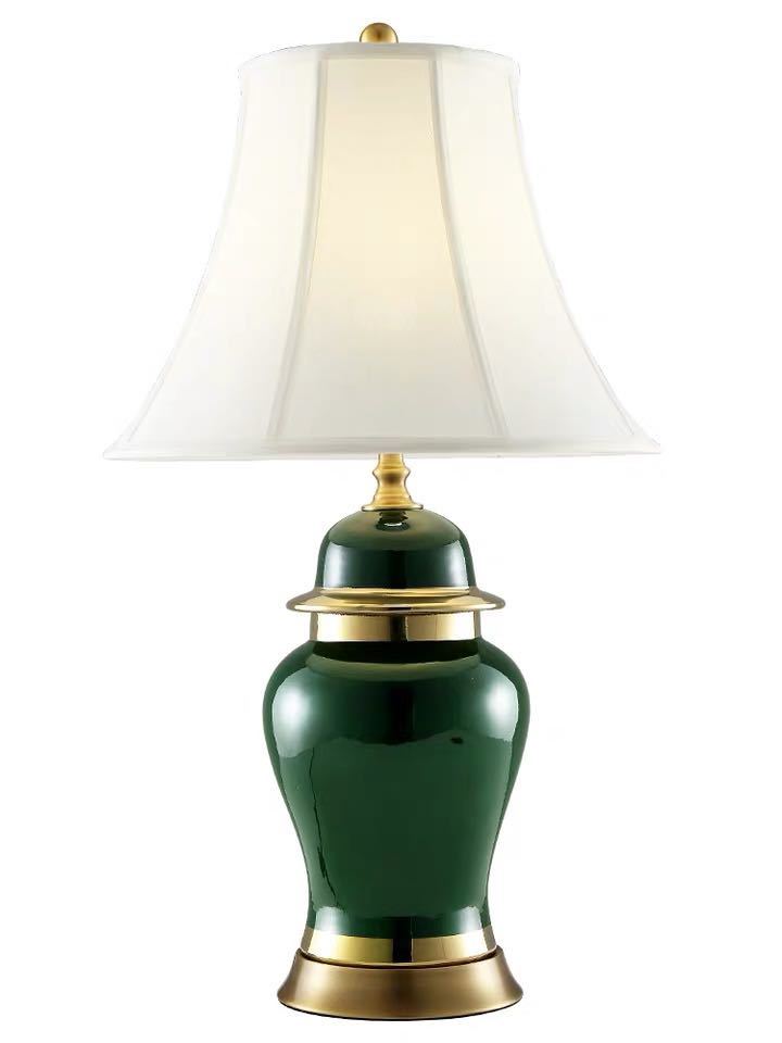 【商品仕様】■個口数：1 （〜40Wまで対応）■E26白熱球、電球型蛍光灯、LED電球使用可能■使用電球：1個（※電球は付属しておりません）■商品外寸：幅約45 × 高さ約79 (cm)※サイズの誤差は多少発生します。ご了承下さい。★購入後...