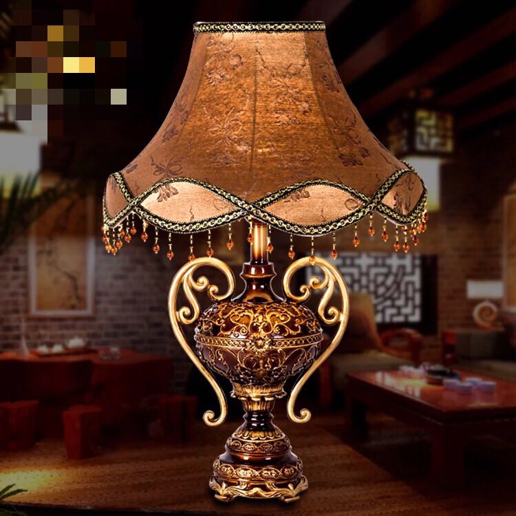 【商品仕様】■個口数：1 （〜40Wまで対応）■E26白熱球、電球型蛍光灯、LED電球使用可能■使用電球：1個（※電球は付属しておりません）【商品サイズ（単位約mm）】■商品外寸：幅約41×高さ約68(cm)※サイズの誤差は多少発生します。...