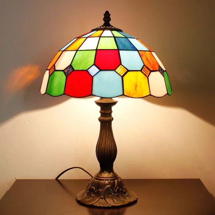 【商品仕様】■個口数：1 （〜40Wまで対応）■E26白熱球、電球型蛍光灯、LED電球使用可能■使用電球：1個（※電球は付属しておりません）■商品外寸：幅約30×高さ約49(cm)※サイズの誤差は多少発生します。ご了承下さい。★在庫は日々変...