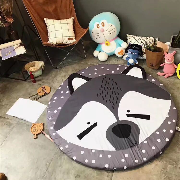 カーペットなのにプレイマットになるオシャレでかわいい敷物です。モノトーンなので、部屋のインテリアにもしっくりマッチします。子供部屋やリビングのフローリングに敷くためにピッタリなマットやカーペットが各種揃っております。キッチンをもっと楽しくす...