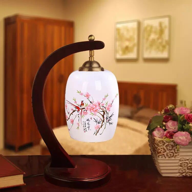 【商品仕様】■個口数：1 （〜40Wまで対応）■E26白熱球、電球型蛍光灯、LED電球使用可能■使用電球：1個（※電球は付属しておりません）■商品外寸：幅約20×高さ約40 (cm)※サイズの誤差は多少発生します。ご了承下さい。★在庫は日々...