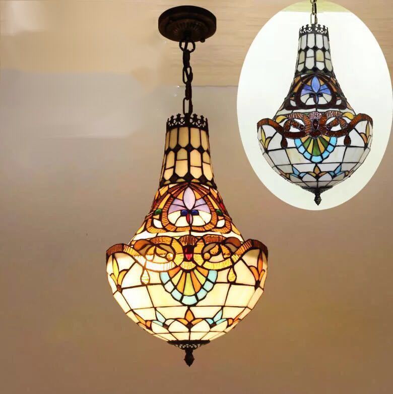 美しいガラスはどこから見ても華やかで美しい。繊細な造りの素敵なステンドランプ消灯時も素敵なインテリアになりますねサイズ ：約 幅30 x 高さ60〜90(cm)ワット数 ：電球60W×3個（E26）素材：ガラス、樹脂、合金、鉄★取付工事は電...