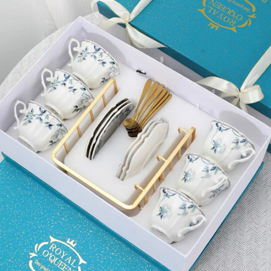 商品説明 材質:陶器セット内容:カップ＆ソーサー6客（200ml)スプーン6点カップランクx&nbsp;1点☆☆★★★★★★★★★★★★★☆☆&nbsp;◆お客様のご覧になっているモニター等により多少色が異なる場合がございます。あらかじめご...