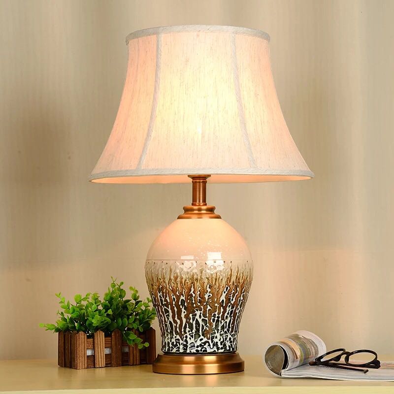 【商品仕様】■個口数：1 （〜40Wまで対応）■E26白熱球、電球型蛍光灯、LED電球使用可能■使用電球：1個（※電球は付属しておりません）石【商品サイズ（単位約mm）】■商品外寸：幅約40×高さ約60(cm)※サイズの誤差は多少発生します...