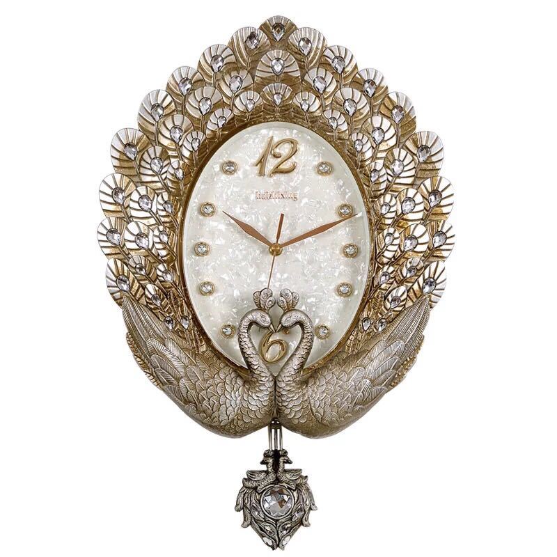 人気の掛け時計★飾るだけでぐーっとお部屋がオシャレな空間になります！目を引くデザイン。インテリアのアクセントに★お部屋の時を刻む、特別な1台...。大事な方へのプレゼントで贈ってみてはいかがでしょうか？☆☆★★★★★★★★★★★★★☆☆材質...