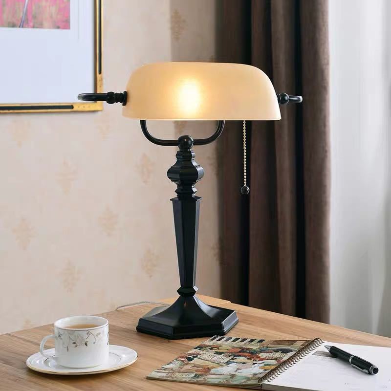 【商品仕様】■個口数：1 （〜40Wまで対応）■E26白熱球、電球型蛍光灯、LED電球使用可能■使用電球：1個（※電球は付属しておりません）■商品外寸：幅約34 ×高さ38 （cm)※サイズの誤差は多少発生します。ご了承下さい。＜ 重量物な...