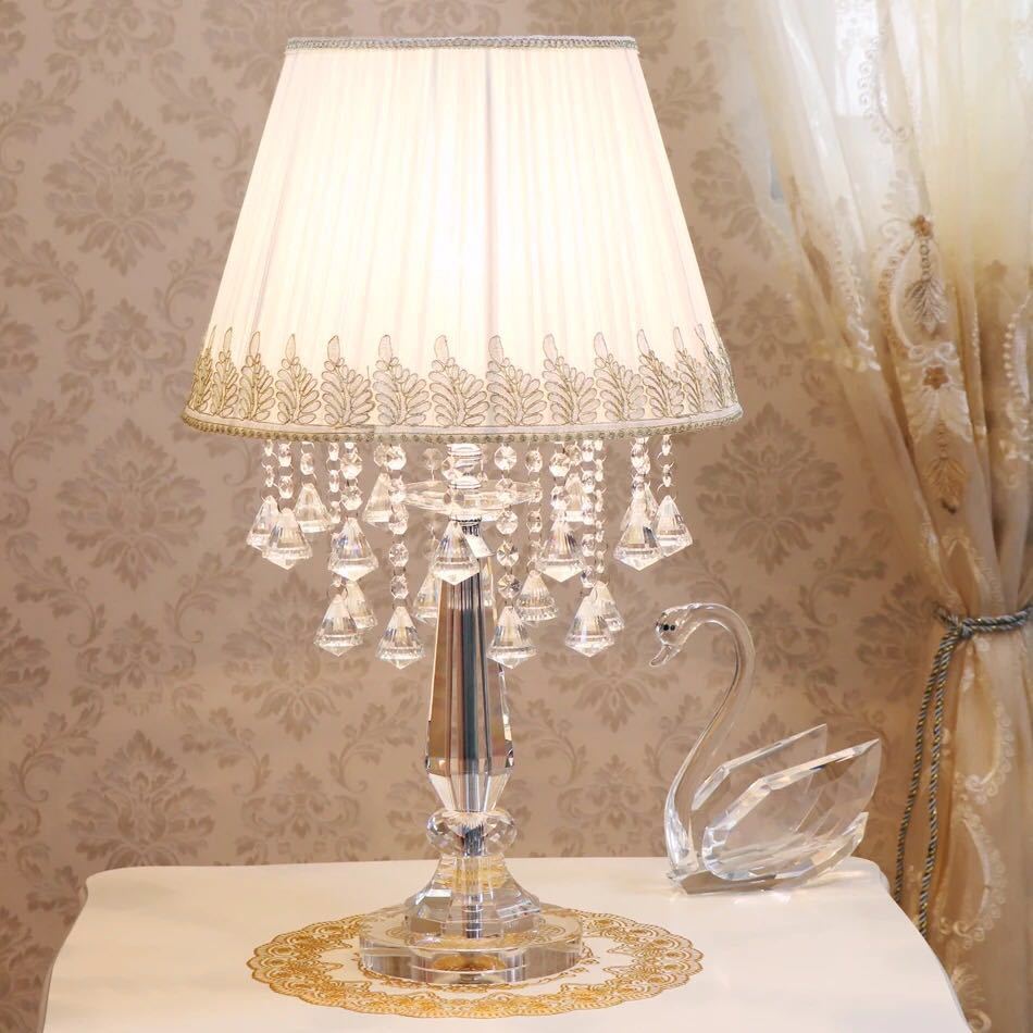 【商品仕様】■個口数：1 （〜60 Wまで対応）■E26白熱球、電球型蛍光灯、LED電球使用可能■使用電球：1個（※電球は付属しておりません）■商品外寸：幅約36 ×高さ約60 (cm)※サイズの誤差は多少発生します。ご了承下さい。★在庫は...