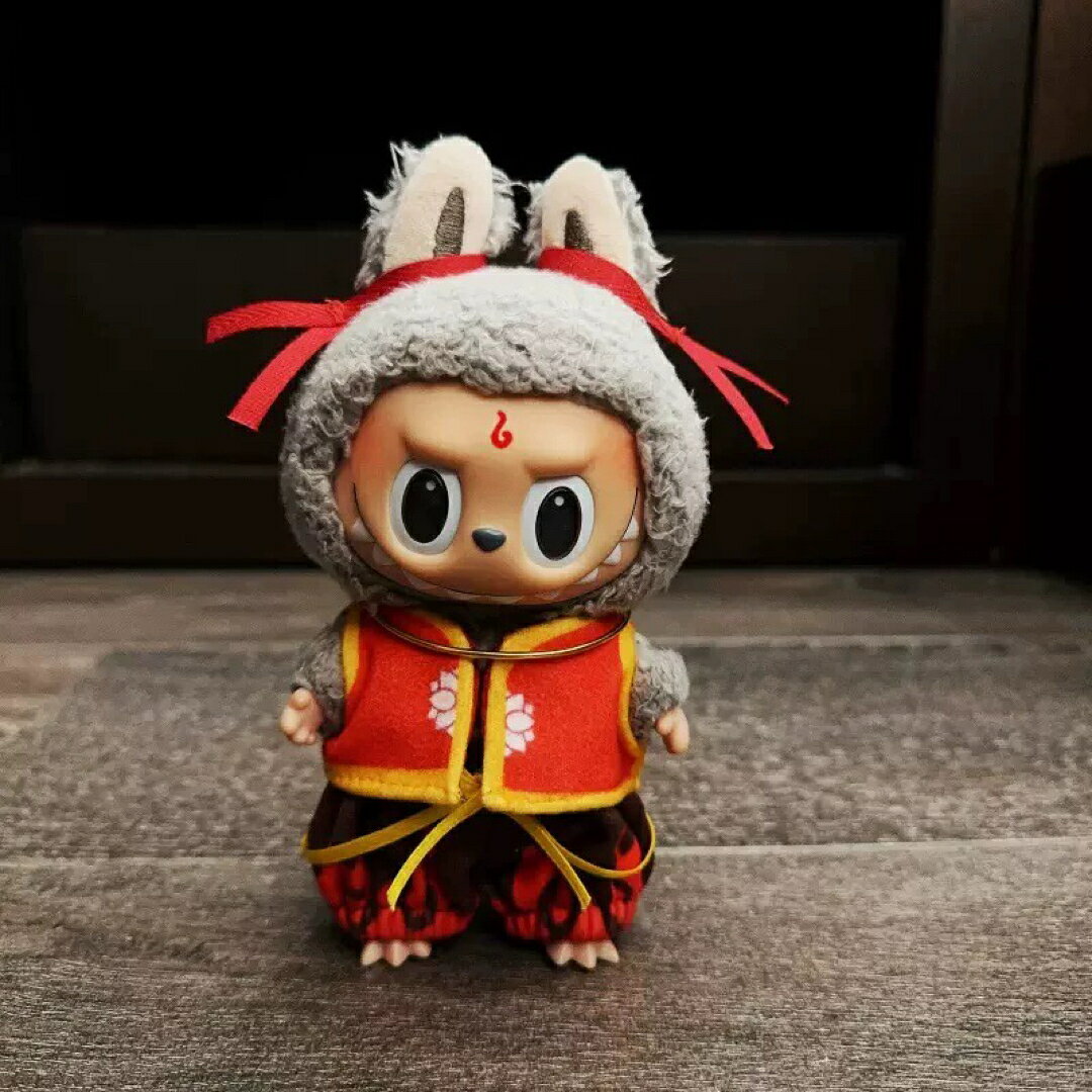 商品説明 POPMARTポップマート&nbsp;LABUBU&nbsp;ラブブ商品は着替えのみ、labubu本体を付いてないです。セット内容☆&nbsp;赤リボン&nbsp;×&nbsp;2☆&nbsp;ベスト風上着☆&nbsp;帯付きパン...