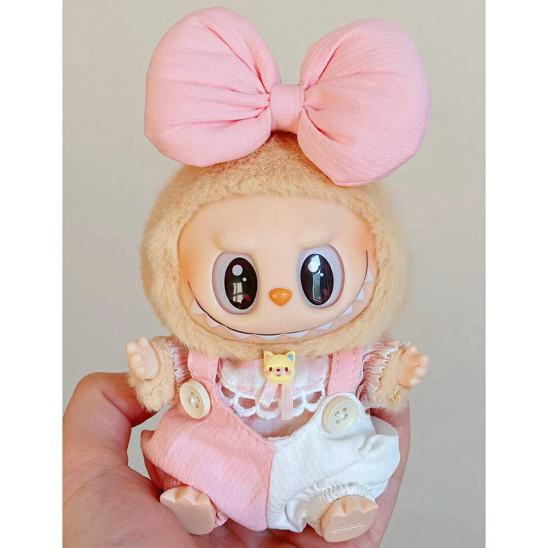商品説明 POPMARTポップマート&nbsp;LABUBU&nbsp;ラブブ商品は着替えのみ、labubu本体を付いてないです。商品内容 ?リボン ?服※人形は含まれておりません。※丁寧にお作りしていますが、素人ハンドメイド品の為縫い目の...