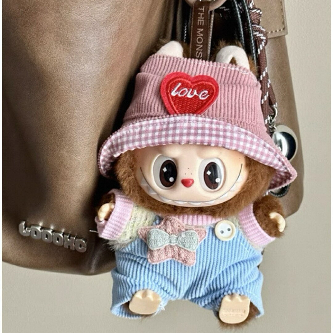 商品説明 POPMARTポップマート&nbsp;LABUBU&nbsp;ラブブ商品は着替えのみ、labubu本体を付いてないです。商品内容 ?トップス ?帽子 ?オーバーオール※人形は含まれておりません。※丁寧にお作りしていますが、素人ハン...