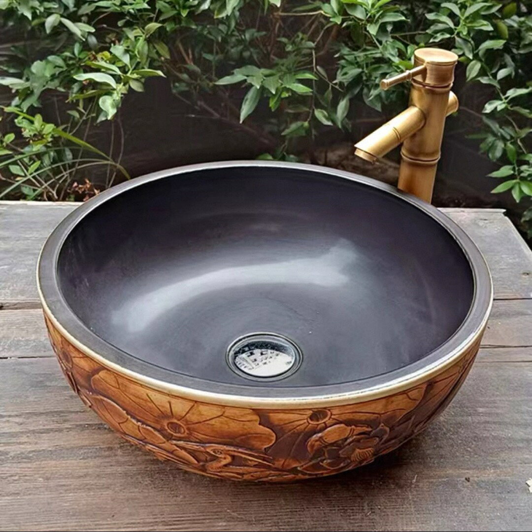 商品説明 サイズ（cm）：幅：41奥行き：41高さ：15素材：陶器製取付について：取付工事はお近くの工務店様にご相談してください付属品がすべて含まれております： ?ブラック水栓（蛇口） ?防臭排水栓 ?冷温対応の給水ホース ?防臭排水ホース...