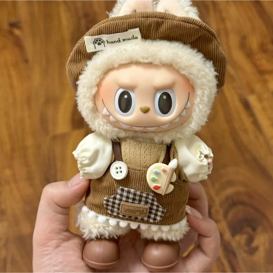 商品説明 POPMARTポップマート&nbsp;LABUBU&nbsp;ラブブ商品は着替えのみ、labubu本体を付いてないです。人形は含まれません。セット内容☆帽子☆トップス☆&nbsp;サロペット※丁寧にお作りしていますが、素人ハンドメ...