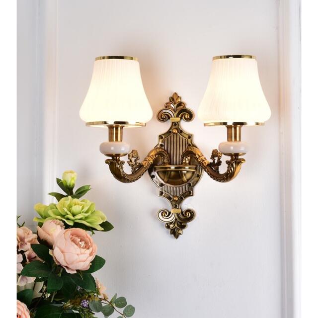 商品説明 ・口金：E14・使用電球：60Wまで・サイズ：幅42 ×高さ34（cm ）※電球は付属しておりません。★取付方法：電源直結タイプです、裏側に電線の結線がございます。照明器具は天井でネジを固定する必要です。取付は電線接続が必要なので...